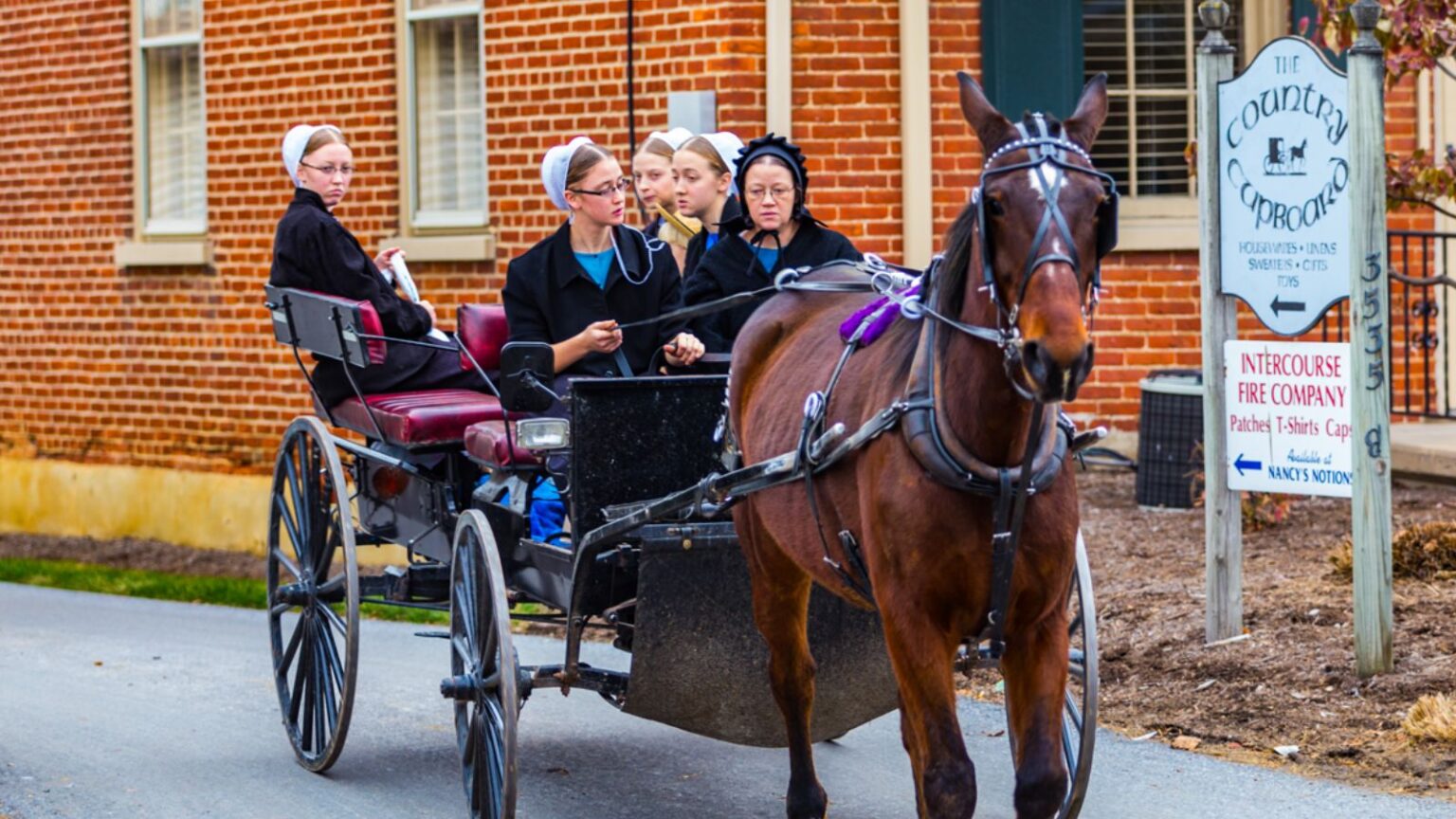 17 Cultural Traditions That May Disappear From Modern America - Guide ...