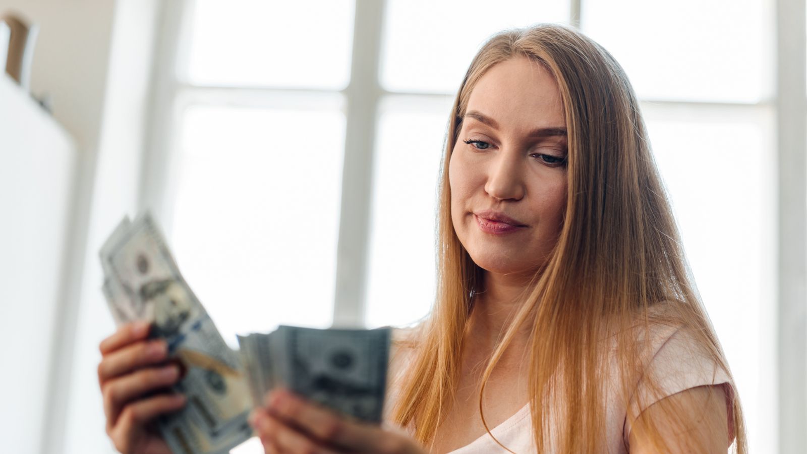 18 Things You Should Only Pay For in Cash - Guide to Stress Less